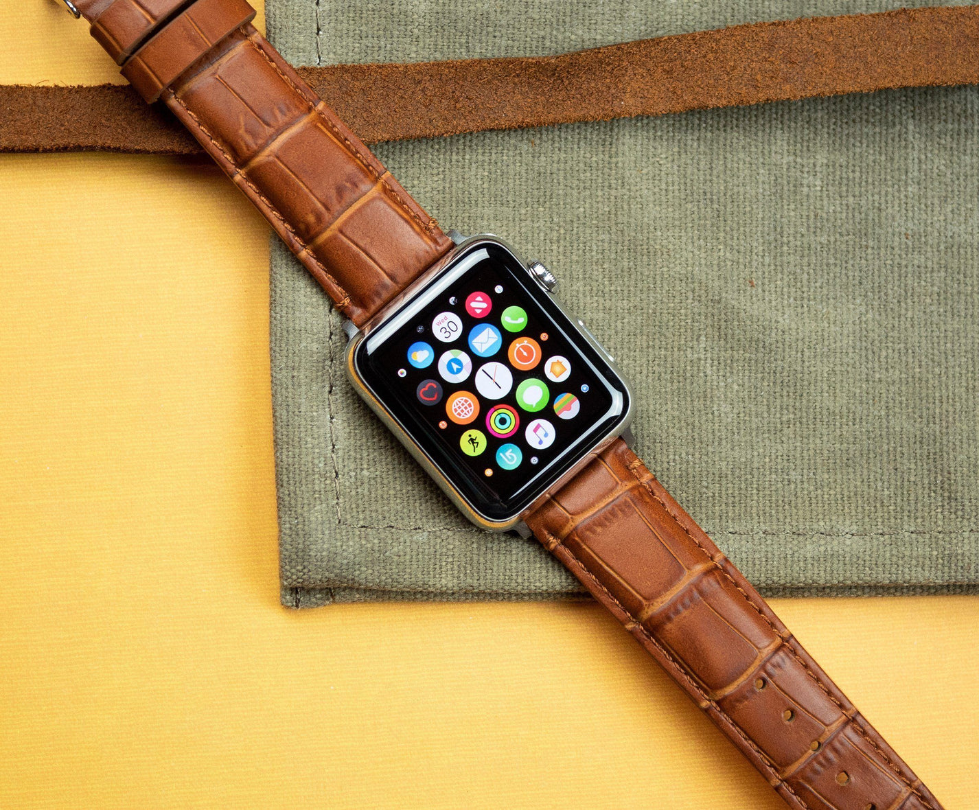 Apple Watch Toffee Brown Alligator Grain Leather Watch Band | Barton ...